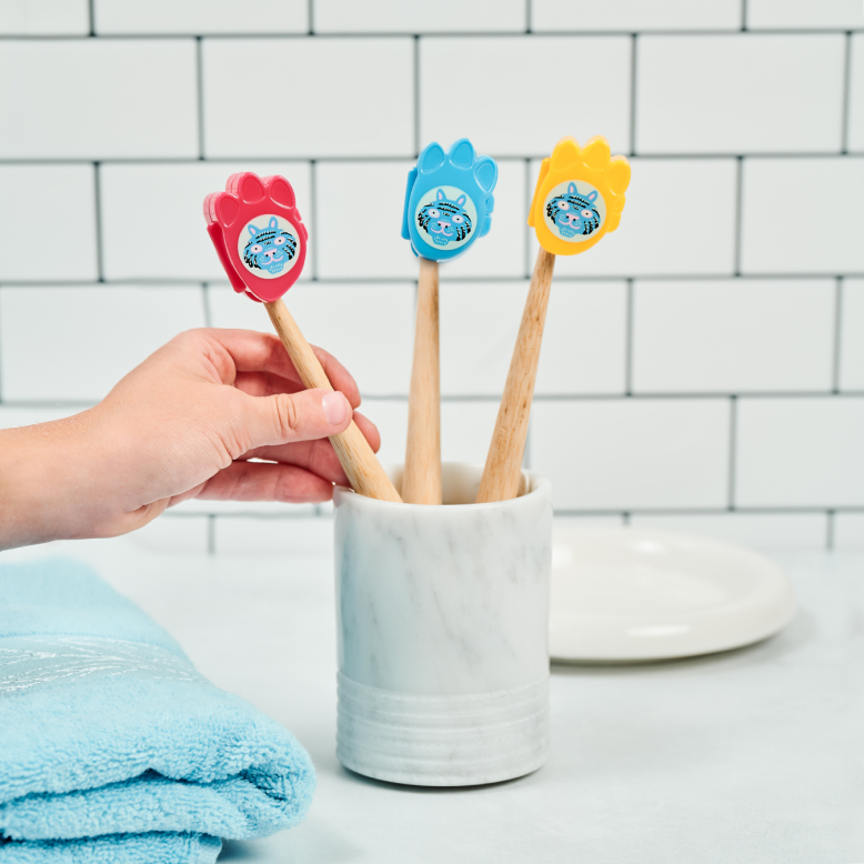 Kid's Snap-On Toothbrush Protection – DrTung's